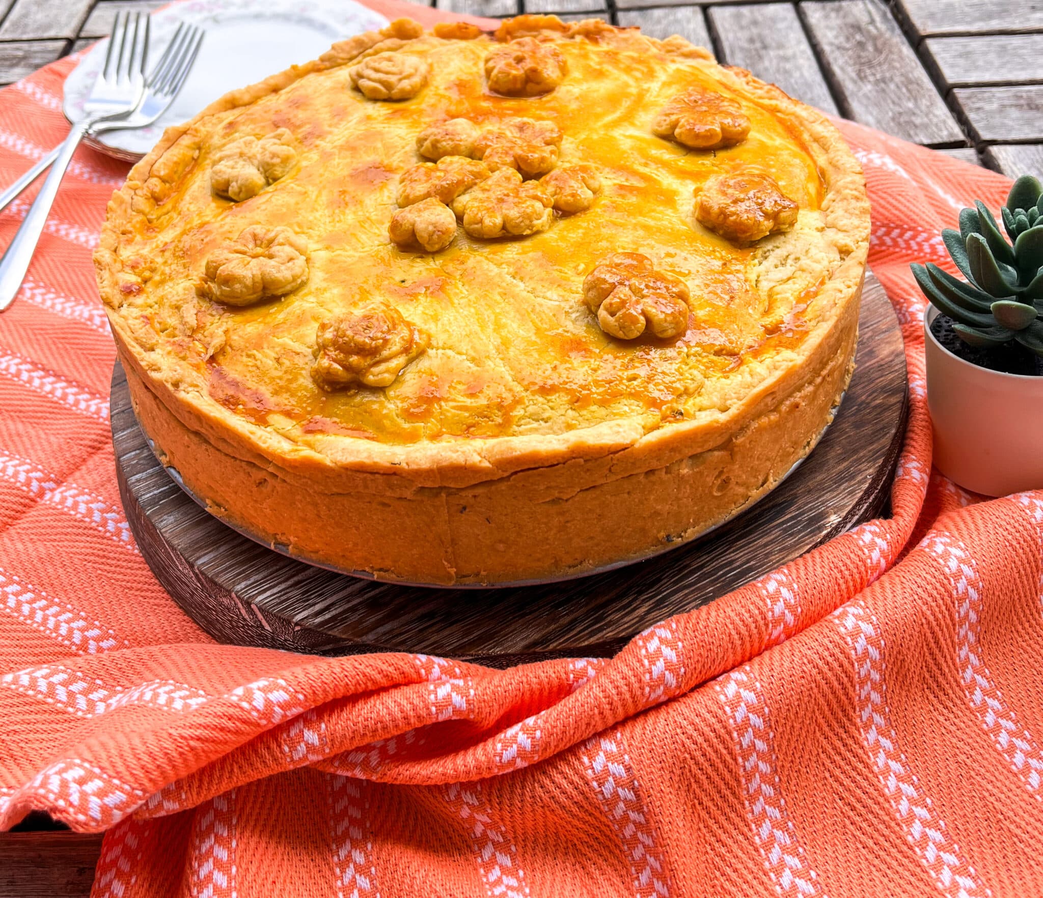 Brazilian Chicken Pot Pie (Empadão de Frango) - Tasty Recollections