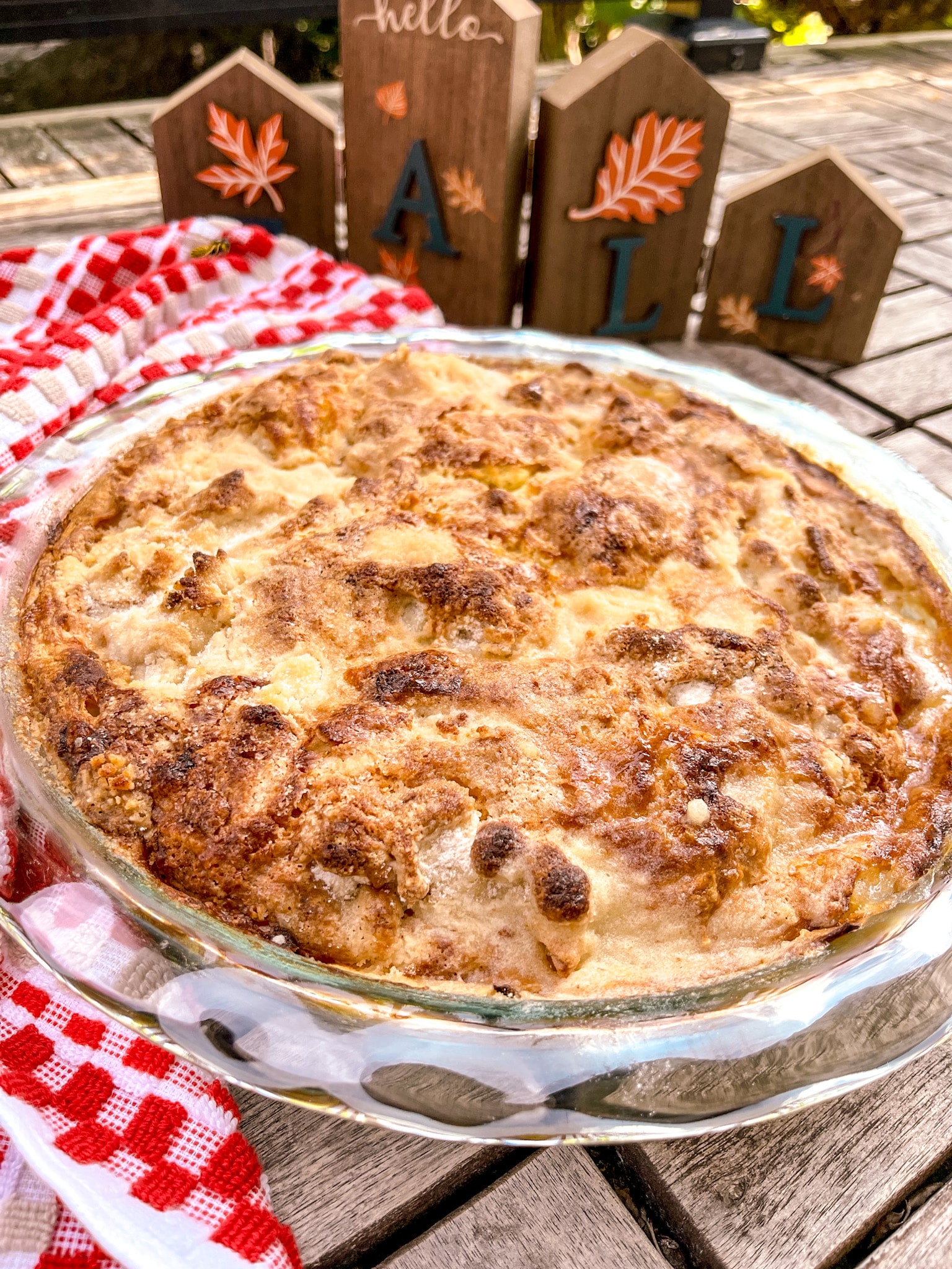 Lazy Apple Crumble - Tasty Recollections